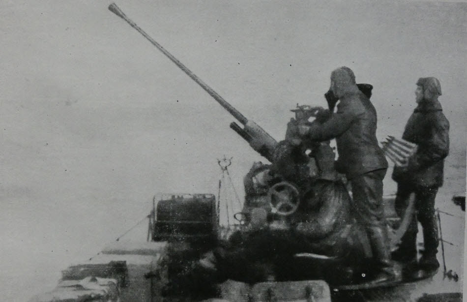 37mm AA gun on Soviet Black Sea Fleet cutter