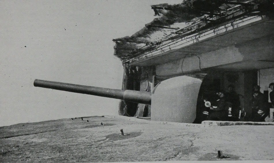 Home Guard Gunners with 6in Coastal Gun