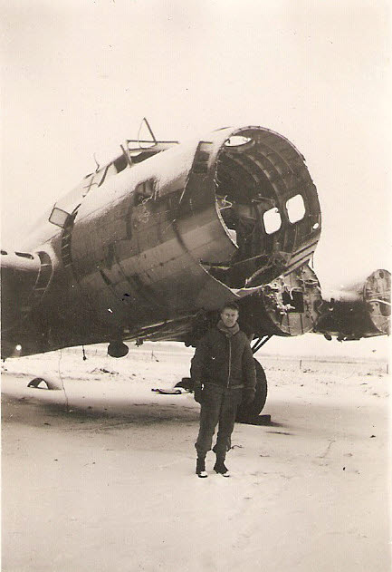 B-17 with no nose being salvaged