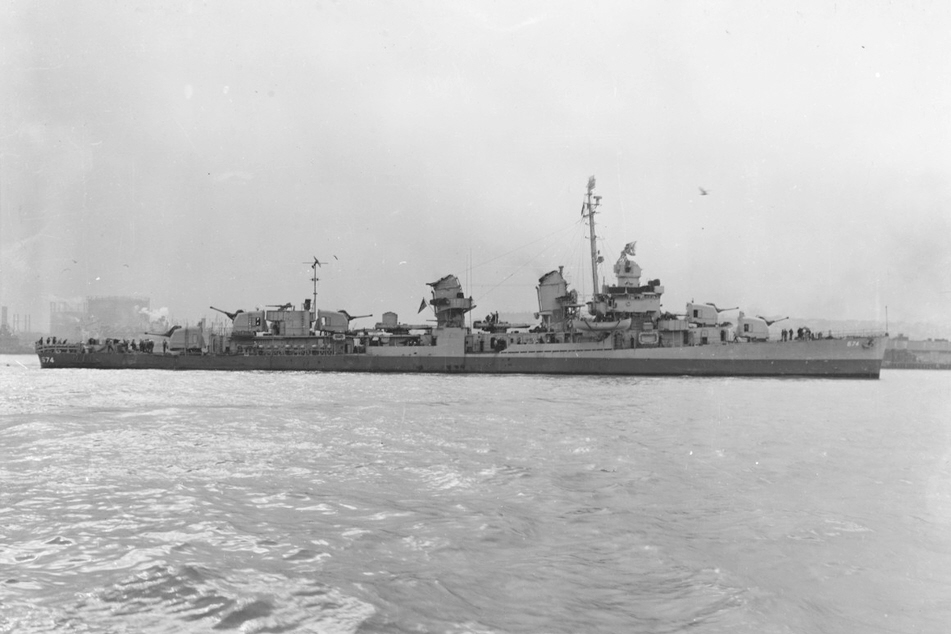 USS John Rodgers (DD-574), Mare Island, 11 January 1945