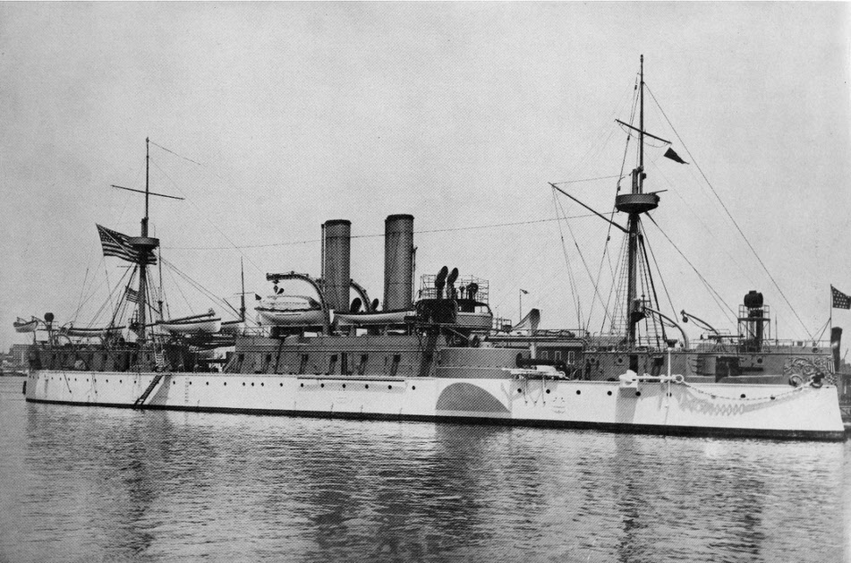 USS Maine (ACR-1) from the right