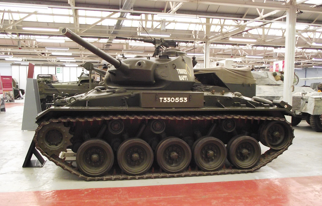 M24 Chaffee from the left