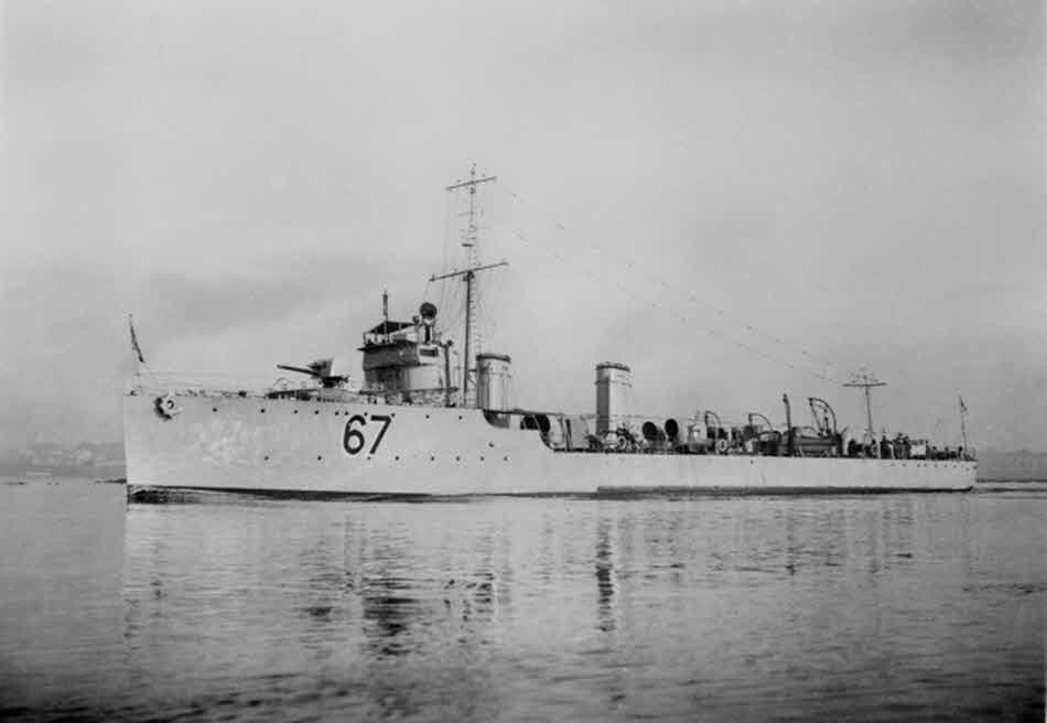 HMAS Torrens from the left