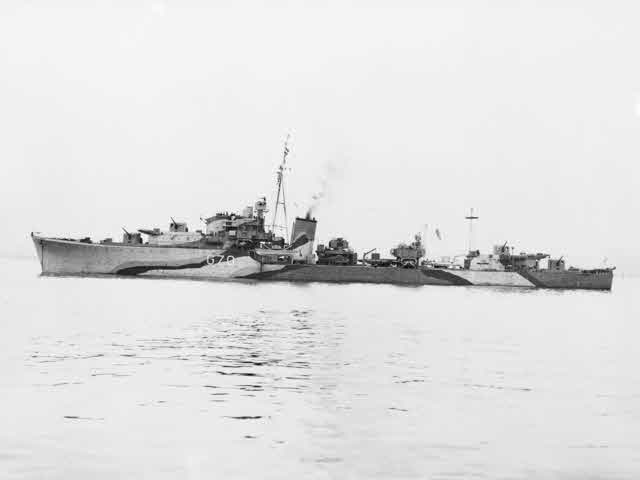 HMS Queenborough, 1942