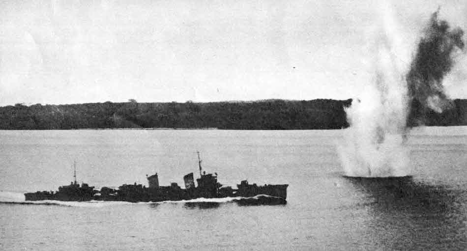 Mutsuki Class Destroyer under Attack